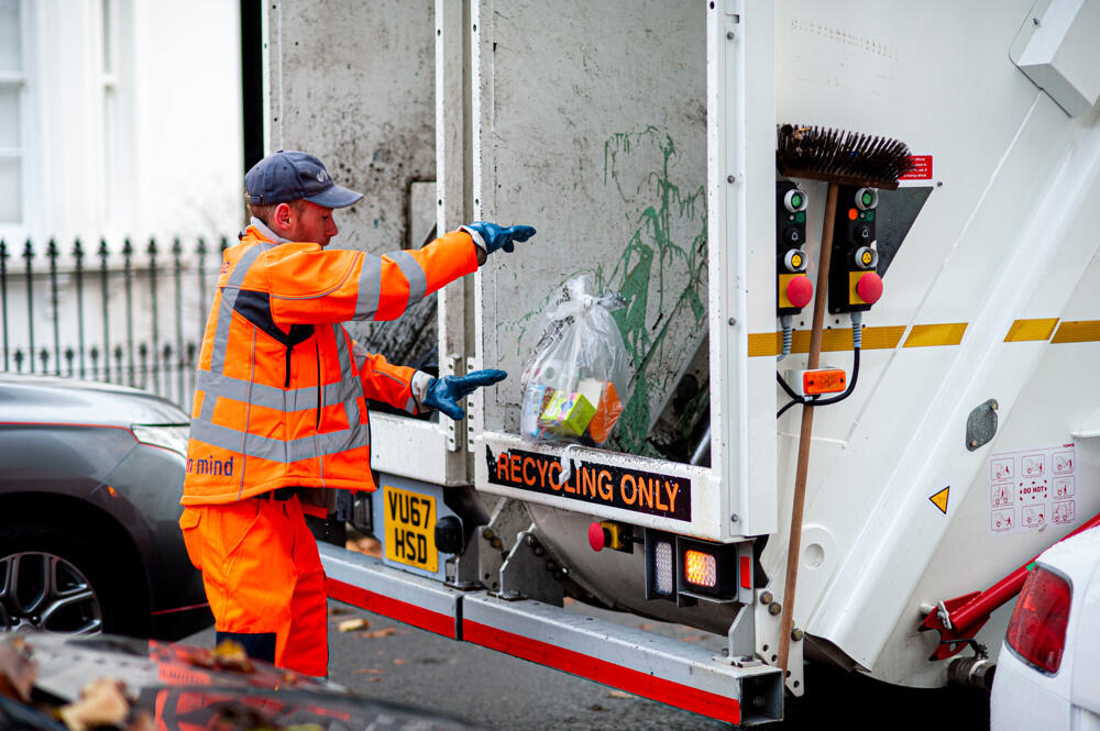 Our too big for the bin service is available (Kensington and Chelsea ...