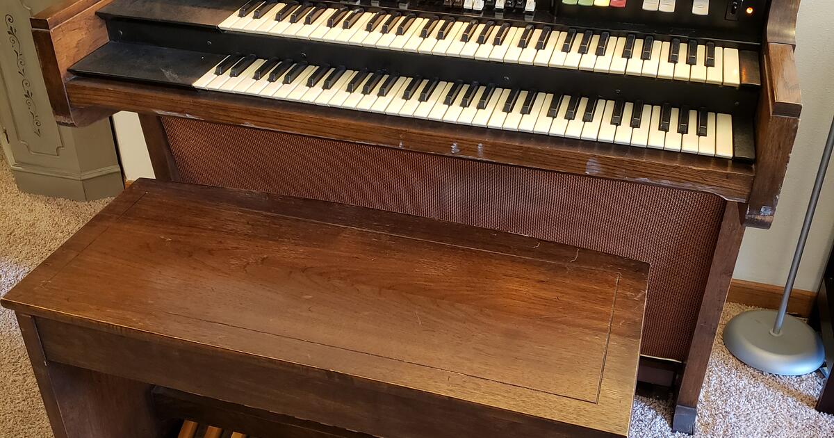 Free · Hammond R-124 Tonewheel Organ — Nextdoor